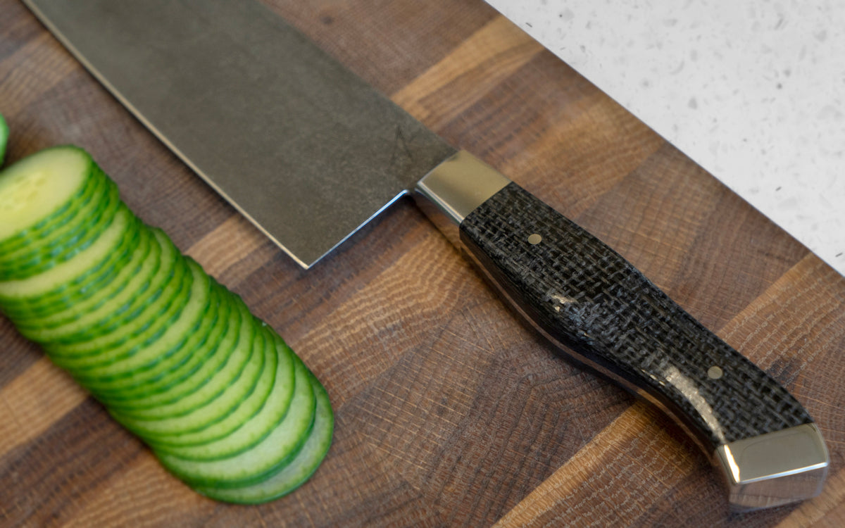 Limited-Edition Carbon Pommel Knife Line